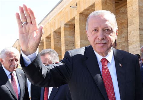إردوغان يحذّر اليونان إذا واصلت انتهاك المجال الجويّ فوق إيجه النهار