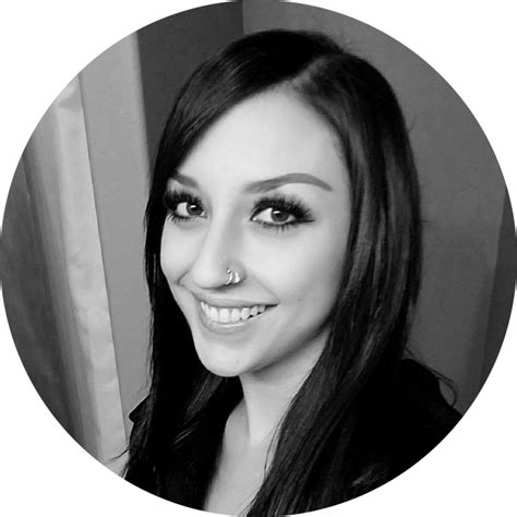 Ibeth Hernandezs Instagram Twitter And Facebook On Idcrawl