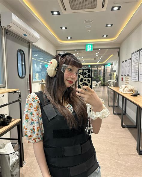 하민아 시카고 진짜 본 게 후회 안되는 작품 기회 되면 또보고 싶다🥰 맨 앞열에서😂🤣 ️ 집와서 넷플로 시카고 영화 뿌심👊🏻