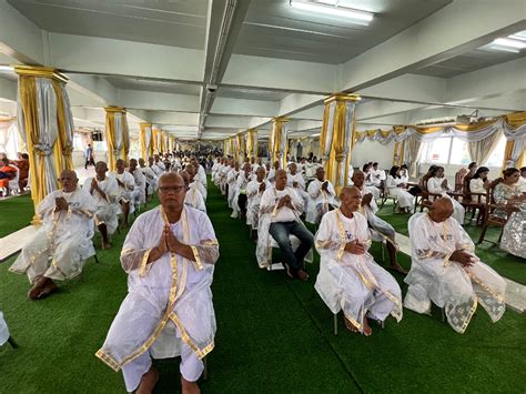 ข่าวฟิล์ม 3 มิติ ศรีสะเกษl ม เฉลิมกาญจนา จัดพิธีอุปสมบทหมู่ 137 รูปถวายเป็นพระราชกุศลสมเด็จพระ