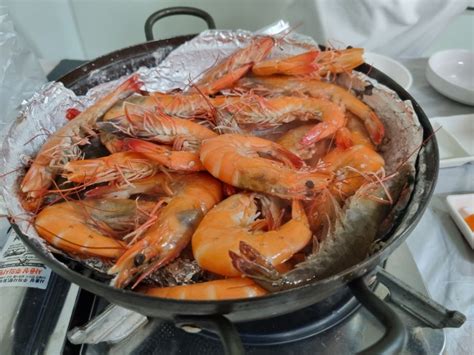 인천 연안부두 10월은 대하철 싸고 신선한 대하구이 먹을 수 있는 인천 연안부두 고래마켓 네이버 블로그