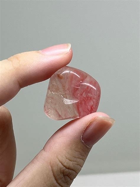 로즈쿼츠 원석 보석 감정 지식in