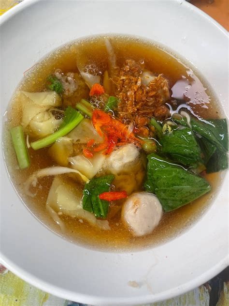 ก๋วยเตี๋ยวเกี๊ยวหอม สั่งอาหารเดลิเวอรี Wongnai X Line Man