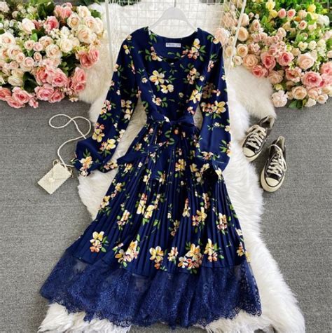 Vintage Fashion Temperament Floral V Neck Lace Patchwork Dress On Luulla