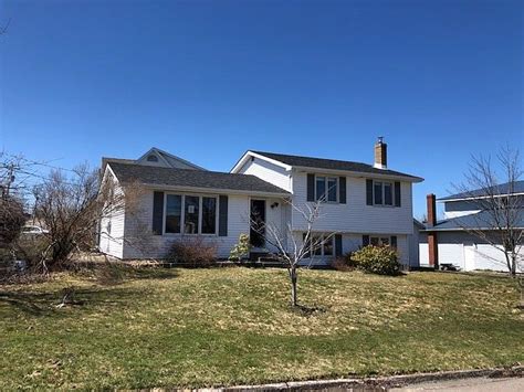 225 Macsween St Pt Hawkesbury Ns B9a 2j8 Zillow
