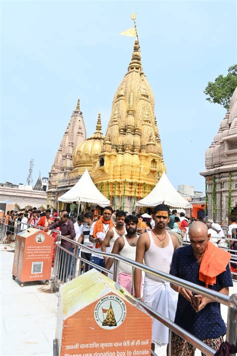 This Sawan There Was A 400 Jump In Offerings To Baba Vishwanath