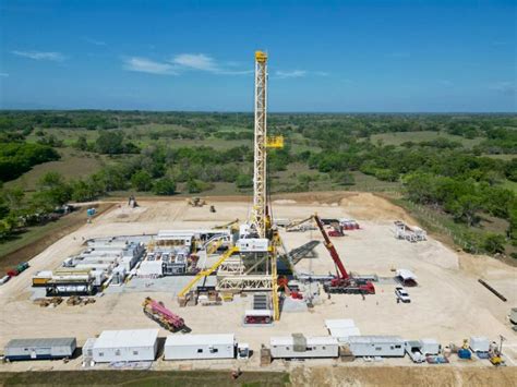 Petróleo sube ligeramente y cierra en 70 61 dólares Página 66