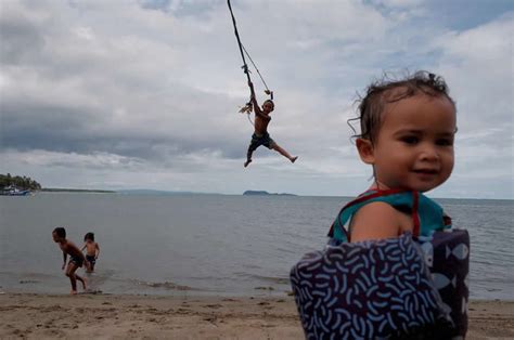Photographer Hersley Ven Casero Captures The Poetry Of Everyday Life