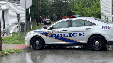 Louisville Police Say Man Fatally Shot While Trying To Carjack