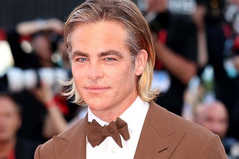 Download Chris Pine Wallpaper Wallpaper