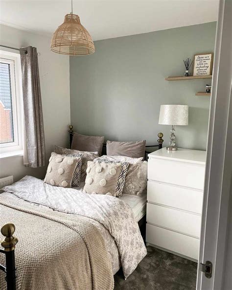Sage Green Bedroom Walls Pin By Kathy Rivers On Creative Inspiration