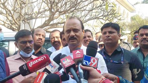 अजित पवारांची खासदार अमोल कोल्हे यांच्यावर जोरदार टीका हे राजीनामा