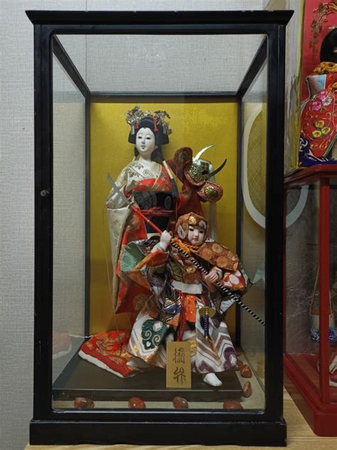 Japanese Doll Geisha And Warrior In Glass Case Hobbies And Toys