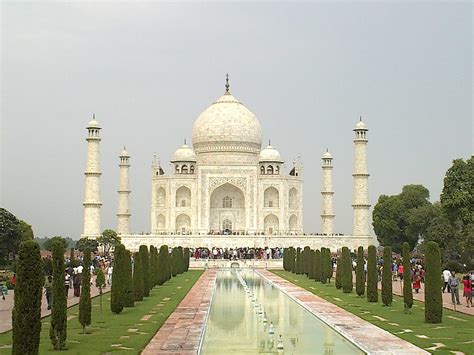 Top 25 Things To Do And Tourist Places To Visit In And Around Delhi In 2020
