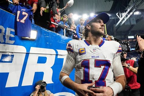 Bills Vs Patriots Predictions Odds Nfl Week 16 Game