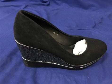 Туфлі жіночі — ціна 400 грн у каталозі Туфлі Купити жіночі речі за доступною ціною на Шафі