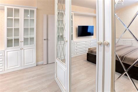 Glass Edgework Guide Guide To Seamed Polished And Beveled Edges