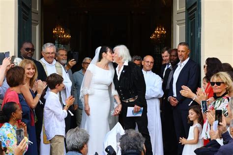 Hugues Aufray marié à 94 ans il a dit oui à sa compagne Murielle