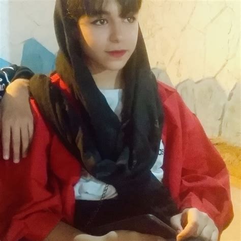 دل‍ م م‍ ی‍ خ‍ اد ب‍ ه‍ ت پ‍ ی‍ ام ب‍ دم ام‍ ا م‍ ی‍ ت‍ ر عکس ویسگون