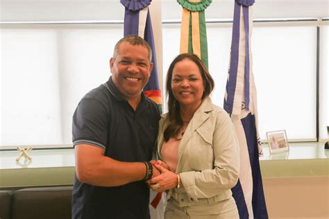 Keko Do Armazém Amplia E Consolida Base Política No Cabo Blog Cenário