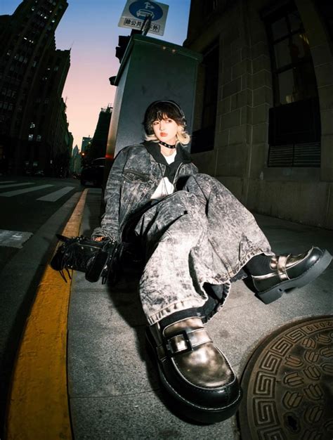 D：alessoyoko Urban Photography Portrait Weird Photography