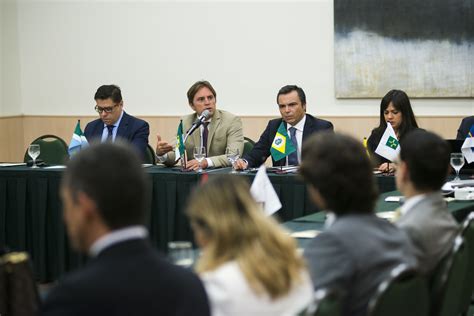Procuradores gerais do país debatem assuntos comuns em reunião