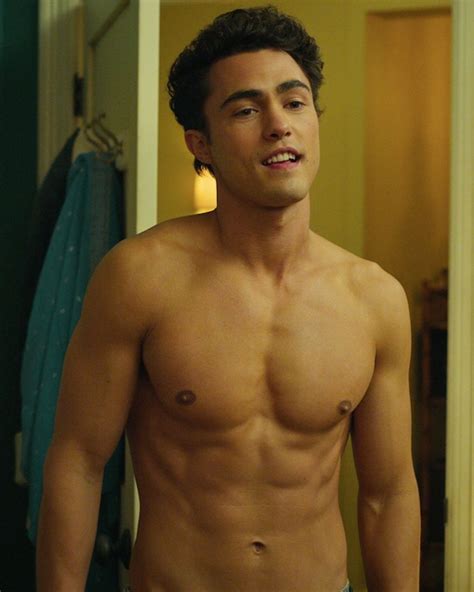 20 Sexy Pics Of Darren Barnet From Queer Inclusive Never Have I Ever