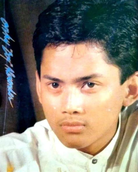 Idola Di Masanya Netizen Kesengsem Aktor Tampan Di Sampul Buku Tulis