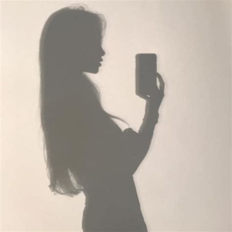 Fotos Aesthetic En Pared Blanca Para Tu Foto De Perfil Ideias De