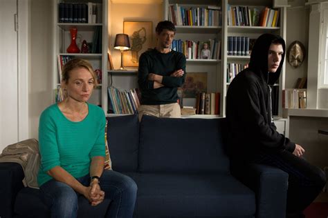 Safe 2022 Galerie Ze Seriálu Čsfd Cz