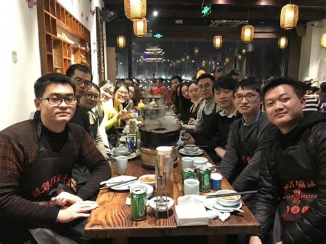 实验室期末聚餐 数据工程与多模态智能实验室