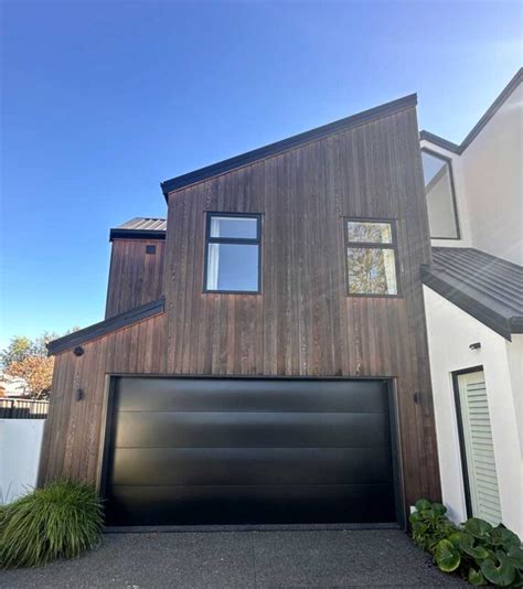 Add A Glow To Your Cedar Cladding Cedar Tech Metropol