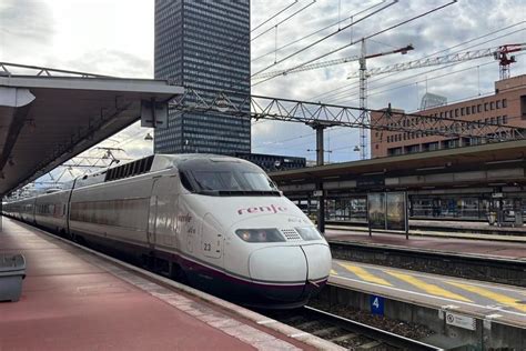 La española Renfe lanza un nuevo servicio de tren a Francia para verano
