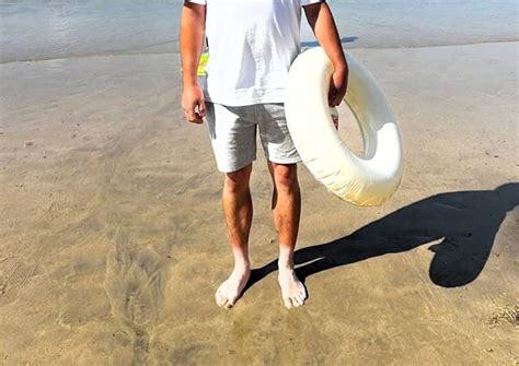 Celebrity Beach Fails 60 Photos Moonagedaydreamfilm