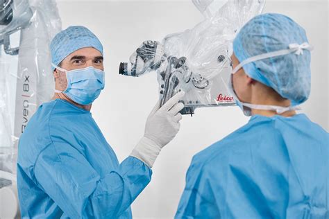 Arveo 8x Hybrid Surgical Microscope Products Leica Microsystems