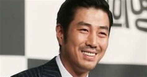 30억원대 주식 증여 배우 윤태영법원 증여세 9000만원 정당