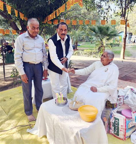 पार्षद मनोज गोयल ने ब्रह्मकुमारी शिव महोत्सव में लिया आशीर्वाद Udaybhoomi