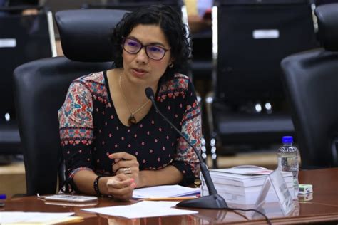 CARTA ACLARATORIA DE LA CONSEJERA RITA BELL LÓPEZ VENCES Central