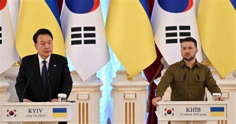 尹锡悦突访基辅会晤泽连斯基 承诺扩大人道及非致命武器军援 马来西亚诗华日报新闻网