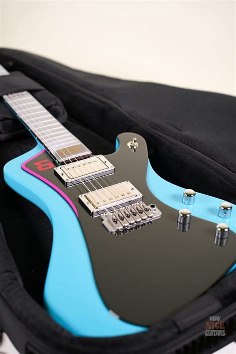 ESP Stream Miku Custom Very Nice Guitars