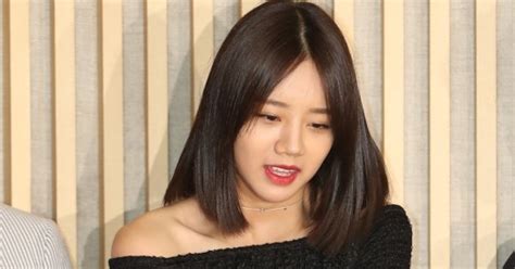 [포토]혜리 짧은 치마가 불편해