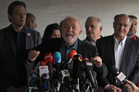 Lula Decidió Reemplazar La Cúpula De Los Medios De Comunicación De