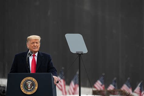 Байден рассказал что Трамп оставил ему очень великодушное письмо в
