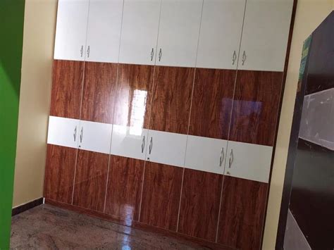 Wood 2 Door Modular Wadrobe Without Mirror With Locker At ₹ 1200 Sq