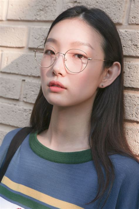 Ahn Ju Ri Fashion Eye Glasses Hairstyles With Glasses Glasses Fashion
