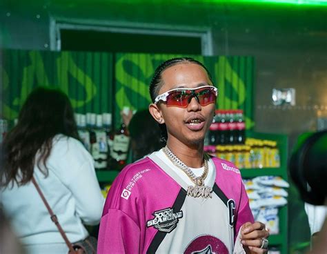 Flow G Teases Message For Girlfriend Angelica Yap In Debut Album