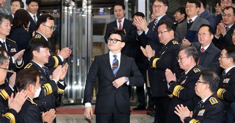 닻 올리는 ‘한동훈 비대위 정치 신인의 ‘당 쇄신 주목