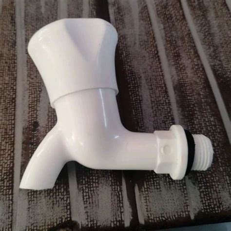 Color Coated White PVC Water Tap For Bathroom Fitting Size 25 Mm At