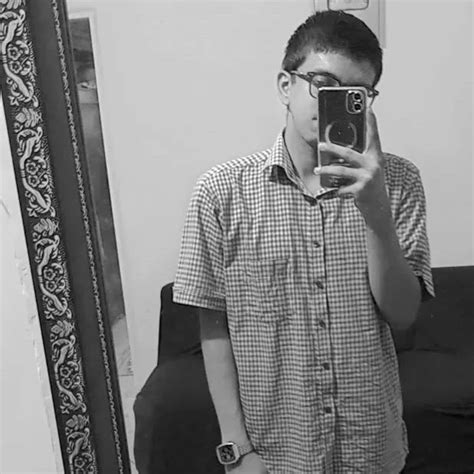 Abdullah Khan Abdullah 90 • Threads Say More