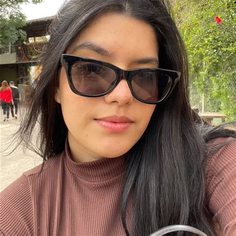 Andreza Ariane Cardoso Cardoso Andreza • Threads Say More